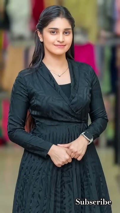 නිරුවත පෙන්නන් නැති එකම නිලිය 🤭🌺එයා Trending Srilanka Viral Love Shorts Srilanka Youtube