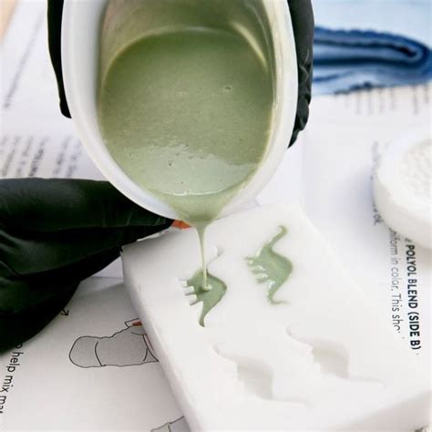 Checkerspot Releases Algae Based Plastics Prototype Kit For Designers