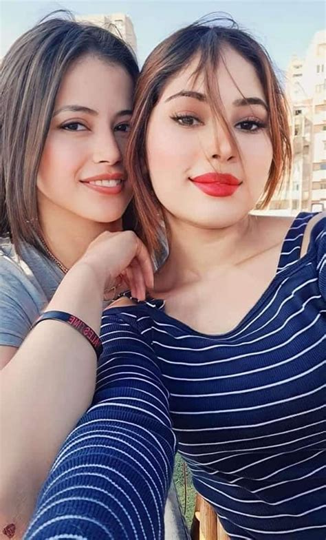 شباب جامدين وبنات مطلقين