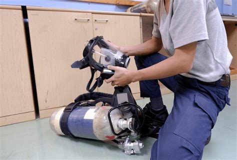 Diver Checking Oxygen Tank Royalty Free Images Stock Photos Pictures Shutterstock