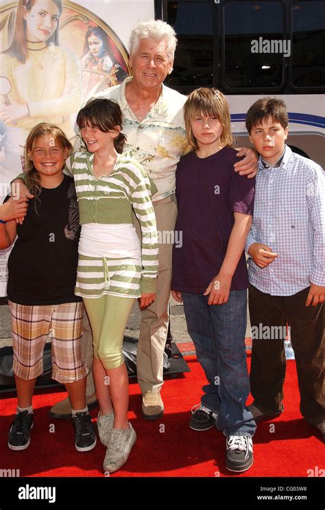 Jun 09 2007 Hollywood California Usa Actor Barry Bostwick With Son