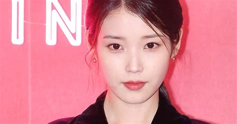 아이유 무결점 클로즈업