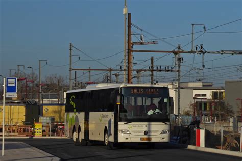 SL 3324, Mercedes Benz Integro, von Sales Lentz fährt am 06.01.2020 in ...