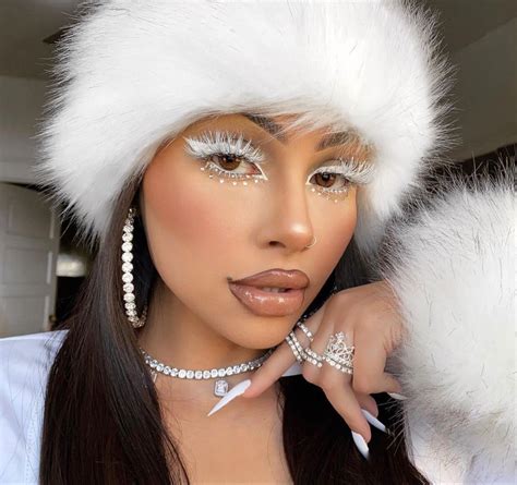 Pin By ⋆ ˚｡⋆୨୧˚⋆ ˚｡⋆ On Makeup Rave Makeup Ice Queen Makeup Holiday