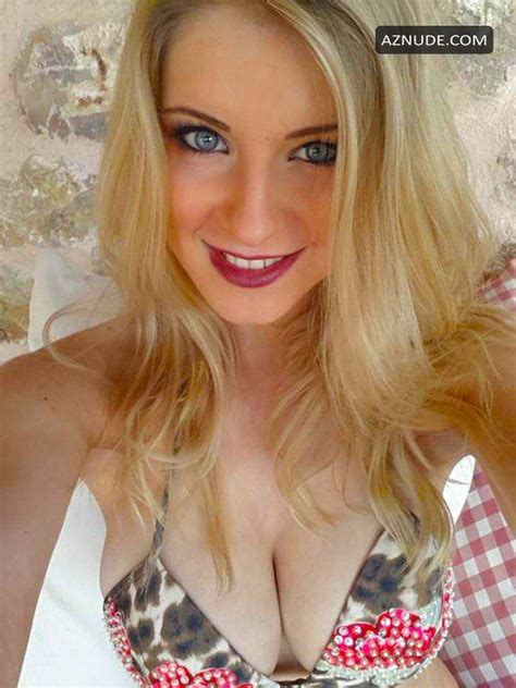 Jessica Davies Nude Stunning Photos Outdoors AZNude