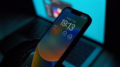 Ios 16 Update Is Bad For Your Iphone Battery Users Express Fear And