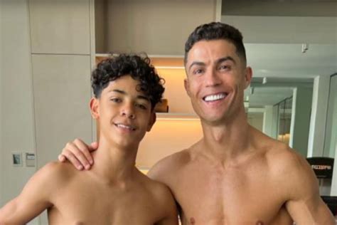 Ronaldo Y Su Hijo A Quién Se Parecen Los Mellizos De Cristiano Su