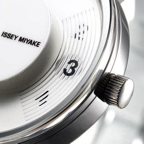 VUE By Issey Miyake Watch Design Minimal Watch Design Minimalist Clocks