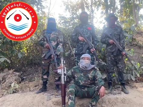 ချင်းတွင်းမြစ်အတွင်း စစ်တပ်၏ ကျောက်စုပ်စက်လှေကို Pdf တပ်ဖွဲ့များ တိုက်ခိုက်မှု စစ်သား ၁ ဦး