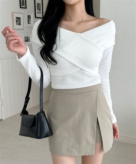 로제 랩 니트 오프숄더 크로스 엑스 골지 티셔츠 3color 에이블리