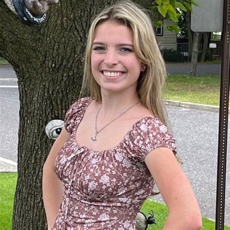 Skylar Radetich Food And Beverage Server Rosatos Pub And Pizzeria