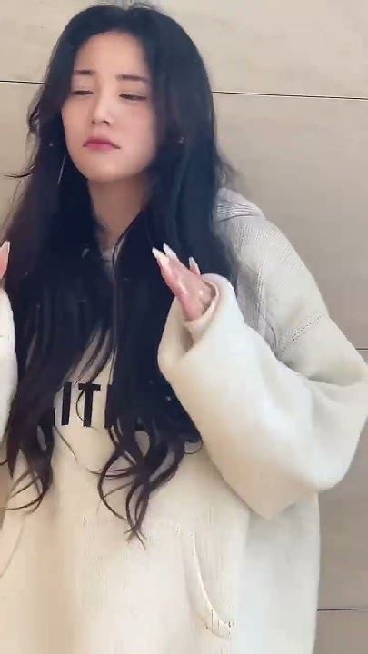 클럽에서 이거 추면 다 꼬실 수 있다는데 난 아닐걸로 네모춤 Youtube