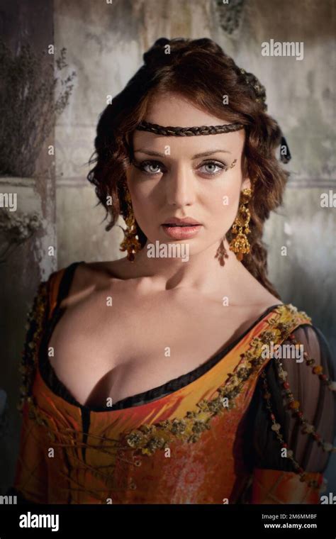 Laura Haddock In Da Vinci S Demons Directed By David S Goyer Credit Bbc Worldwide
