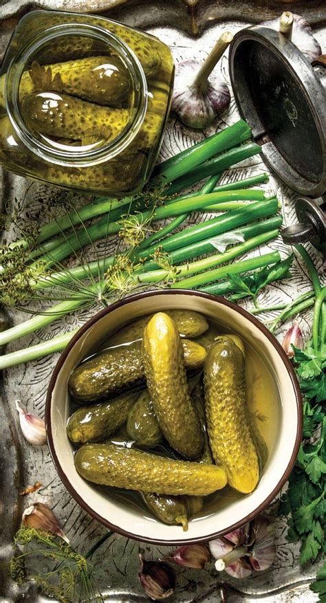 Slicing Seedless Pickling Cucumbers The Gardener Gardening Read