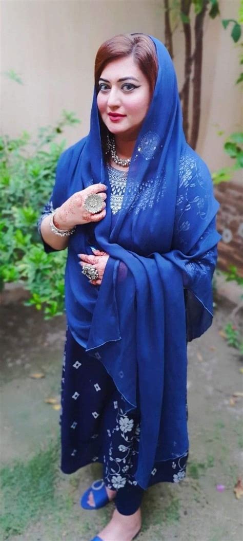 Pin By Lk On Salwar Pattern Salwar Pattern Beautiful Women Videos Beautiful Women