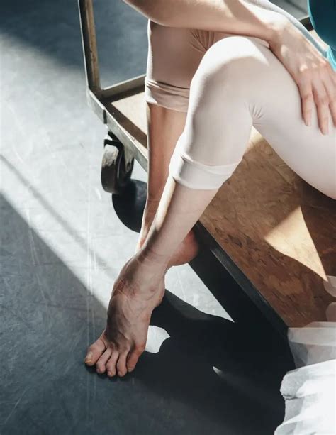 Dance Feet Positions Pointe Feet Ballerina Feet Damage A Dancer