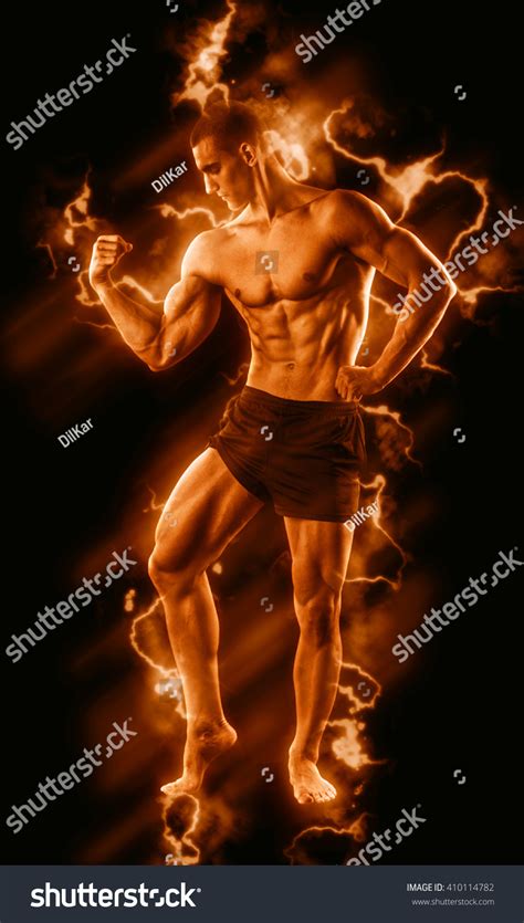 Photo De Stock Sexy Athletic Man Showing Six Pack 410114782 Shutterstock