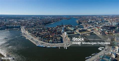 아름다운 올드 타운 건축물이있는 스톡홀름 도시 풍경 스웨덴 감라 스탄에 대한 스톡 사진 및 기타 이미지 감라 스탄 스톡홀름