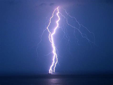 雷・落雷・稲妻 壁紙写真集 無料写真素材