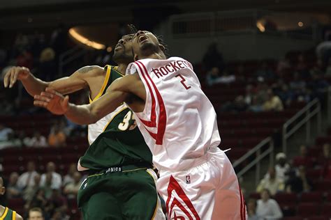 무료 이미지 스포츠 남성 운동 동작 직업적인 플레이어 남자 투기장 경쟁력있는 찬성 텍사스 강한 육상 경기 선수 관중 득점 농구 선수 농구
