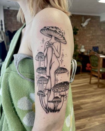 30 Ideas For Mushroom Tattoos In 2025 From Minimalist To Trippy Designs