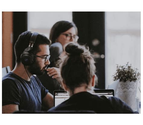 Introduction To Analytics The Definitive Guide To Data Analytics