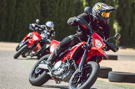 GasGas ES 700 und SM 700 Test 2022
