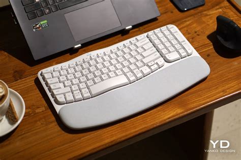 Logitech Wave Keys Wireless Keyboard Hands On Comfortable And Compact Both In Size And Price