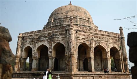 Foto Mengunjungi Makam Adham Khan Di India Foto