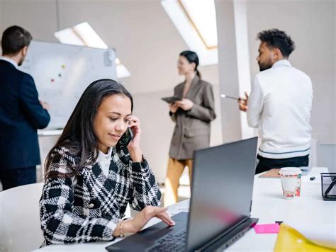 数据中台与数据仓库的区别与联系 光点科技