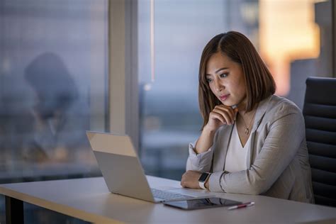 Steps To Effectively Trigger Enriching Emails With Data Warehouse Data Relationship One