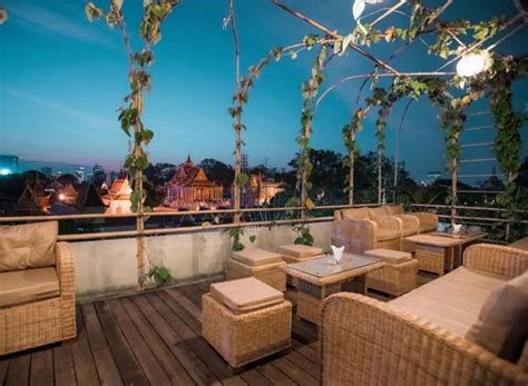Organic Skybar At Palace Gate Hotel And Resort Rooftop Bar In Phnom