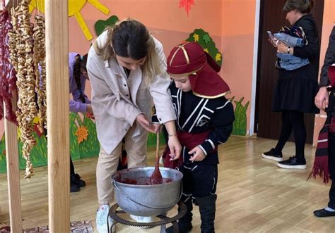 პატარებმა მშობლებთან ერთად იმხიარულეს Skolamdelebi Ge