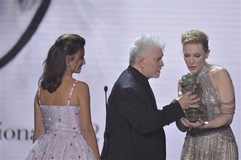 Актрисата Кейт Бланшет получава международната награда на испанските филмови награди Гоя от
