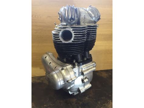 Norton Commando 750 Engine