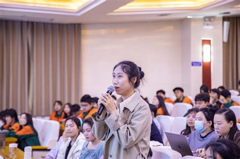 弦歌知雅意，闻道有俊声——西安思源学院邀请唐千红博士为西安思源学院师生作专题报告