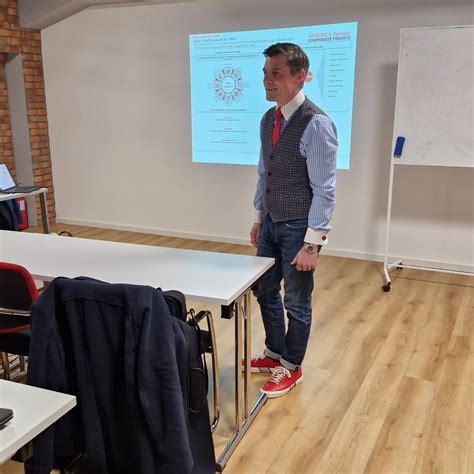 Ssbm Geneva Hosts Renowned Financial Expert For Guest Lecture On