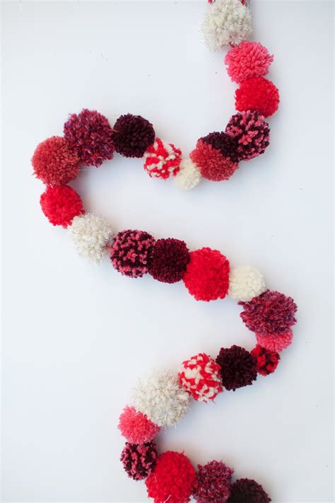 Tell Diy Christmas Pom Pom Garland