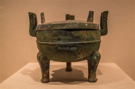 지난 박물관 청동