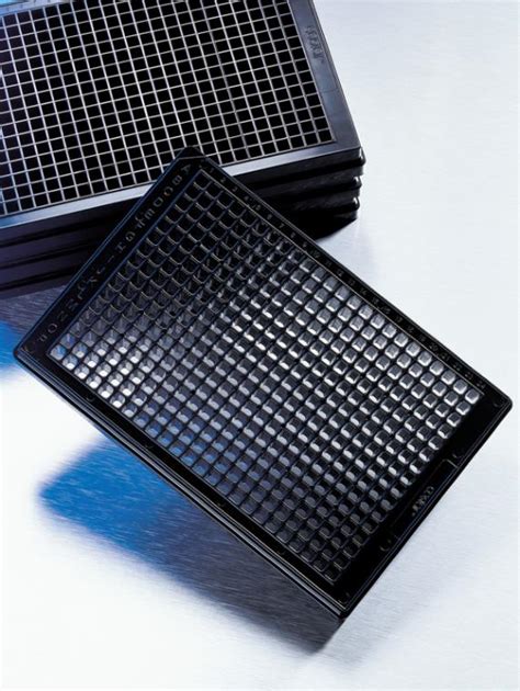 Cellbind® 384 Well Flat Clear Bottom Black Polystyrene Microplates 10