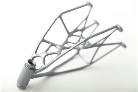 automated bionic bracket design with synera and connected engineering