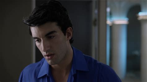 Auscaps Justin Baldoni Shirtless In Con Man