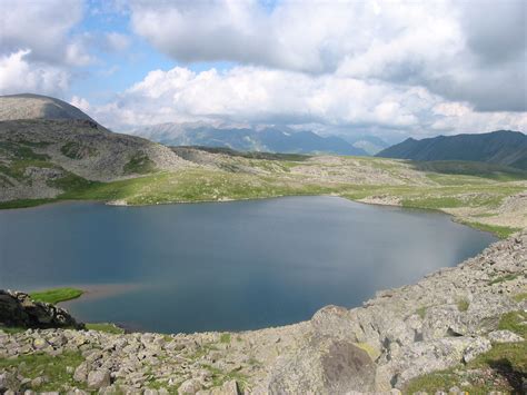 ყელის ტბა ახალგორის რაიონი • About Ge