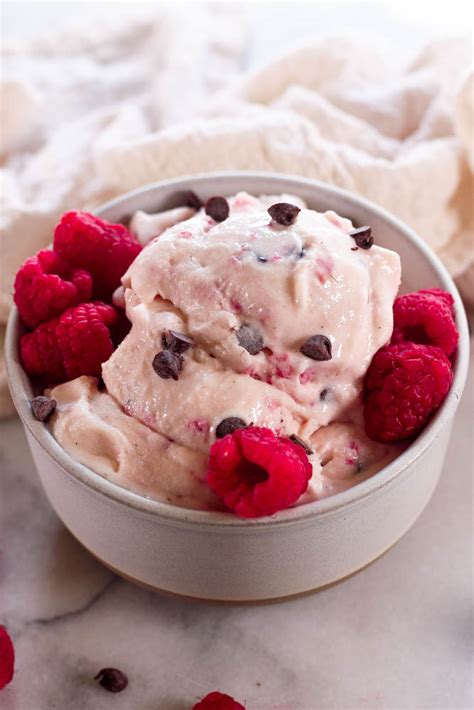 Decadent Raspberry Chip Ice Cream Nutrition To Fit Lindsey Janeiro Simple Healthy Recipes