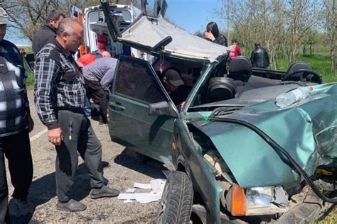 В Ізмаїльському районі в аварії постраждали шестеро людей одна дитина знаходиться у важкому