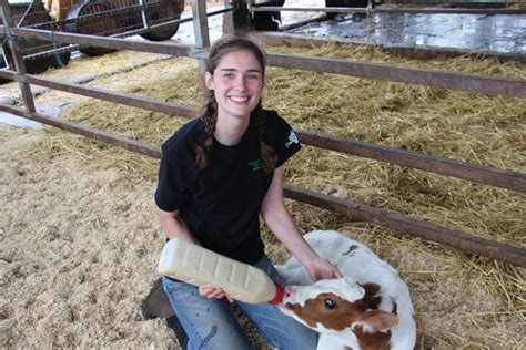 Meet Montana An On Farm Intern With A Passion For Herd Health Center