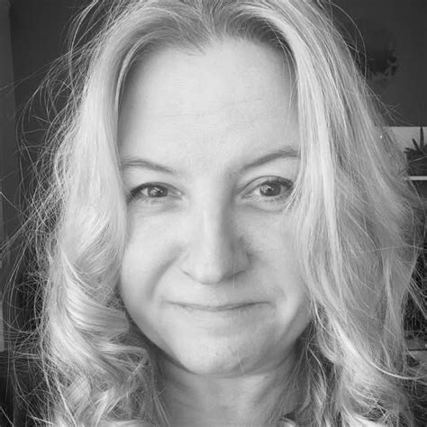 Astrid Astridtravellover • Threads Say More