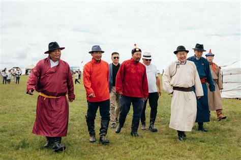 ФОТО Ерөнхий сайд Л Оюун Эрдэнэ соёолонгийн түрүү “Орхон түшээт” галаар зочиллоо