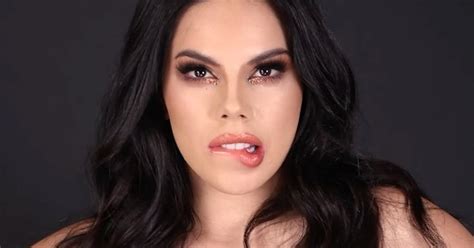 ¡nuevo Escándalo ¿lizbeth Rodríguez Se Desnuda En Plena Calle