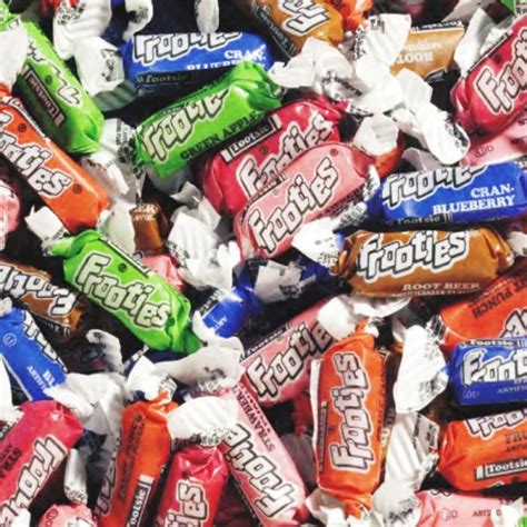 Bulk Pack Tootsie Frooties Holidaygoo Candy Filled And Toy Filled Plastic Easter Eggs
